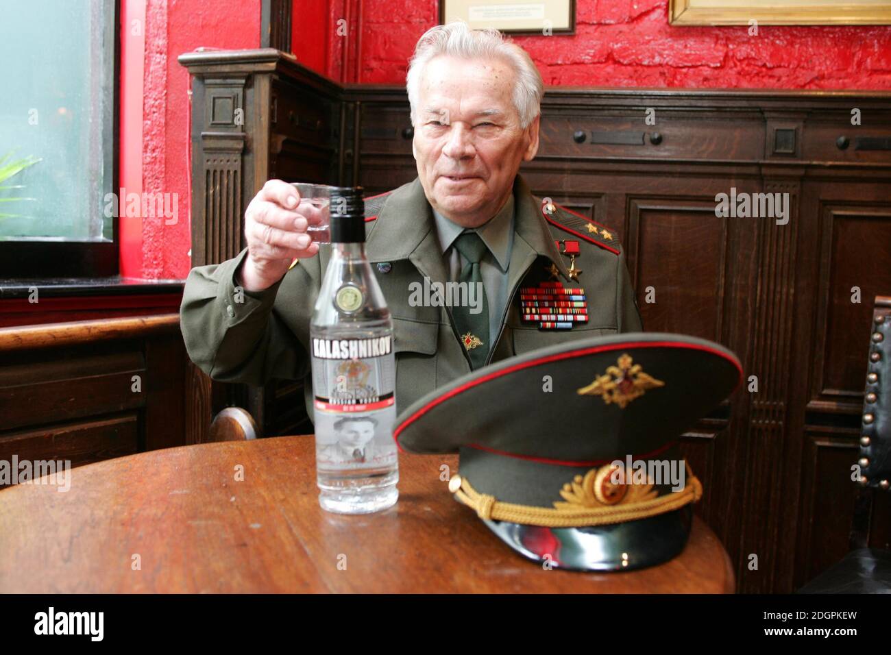 General Mikhail T Kalashnikov, National Hero of Russia and designer of ...