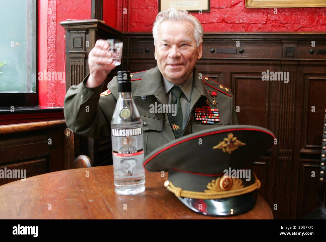 General Mikhail T Kalashnikov, National Hero of Russia and designer of ...