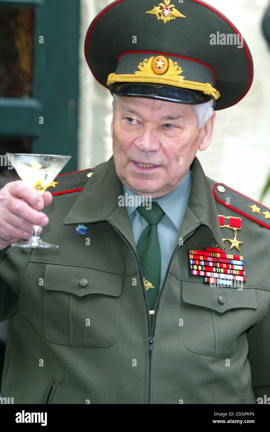 General Mikhail T Kalashnikov, National Hero of Russia and designer of ...