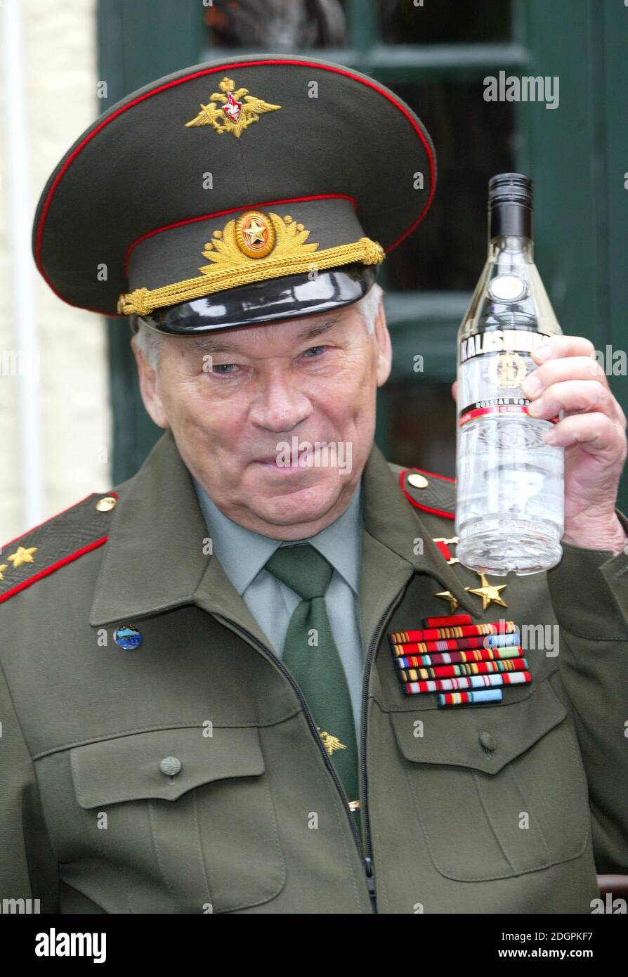 General Mikhail T Kalashnikov, National Hero of Russia and designer of ...
