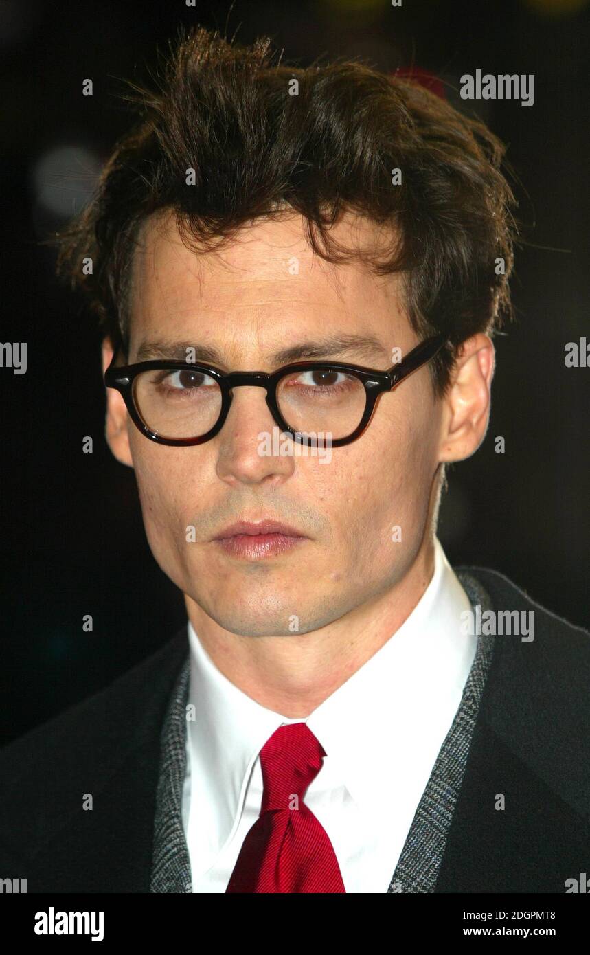 Johnny Depp at the UK Premiere of Finding Neverland, Leicester Square ...