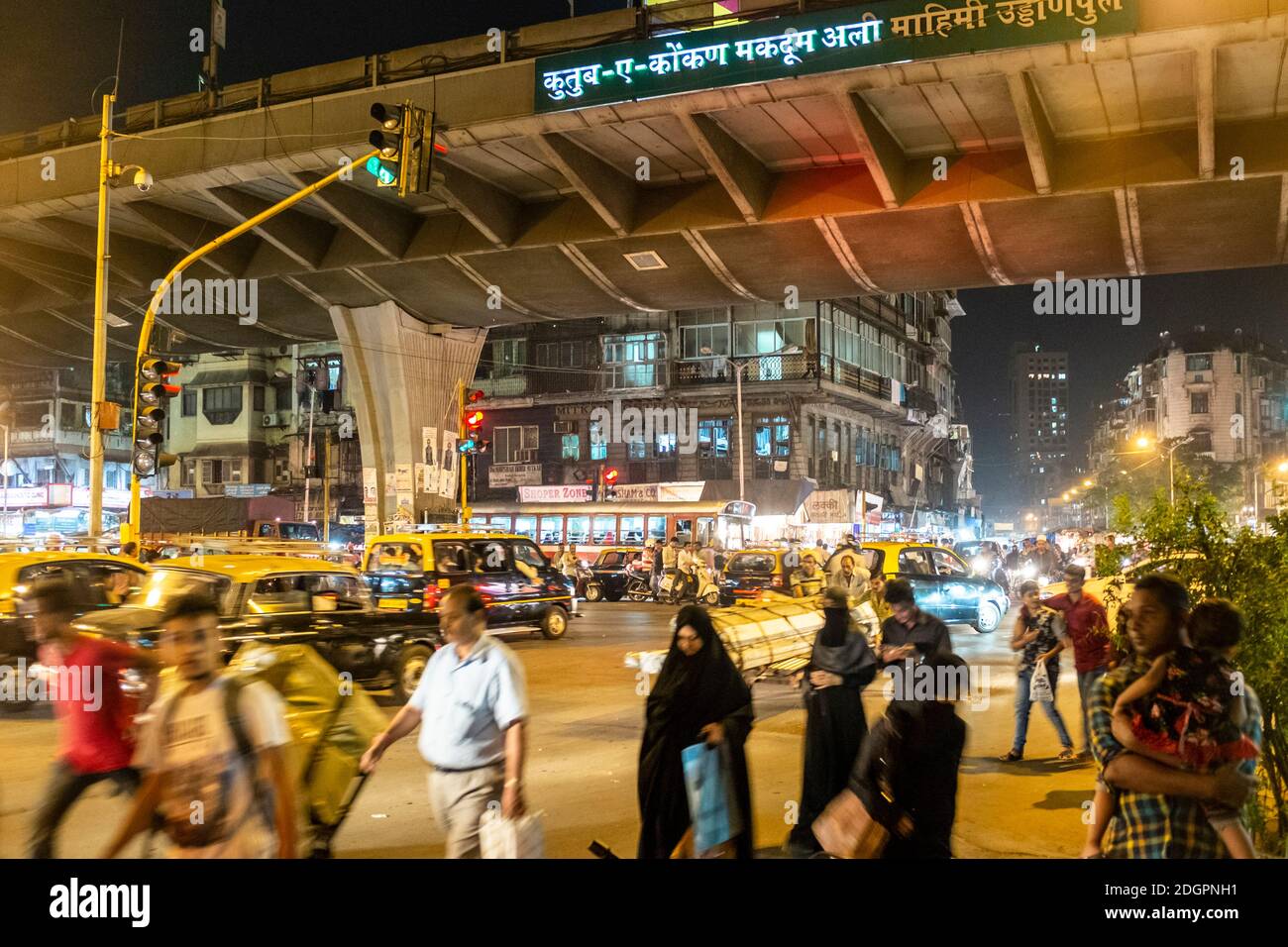 The Mohammed Ali Road neighbourhood thronging with pedestrians and ...
