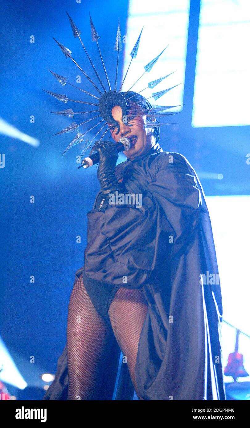 Grace jones performing hi-res stock photography and images - Alamy