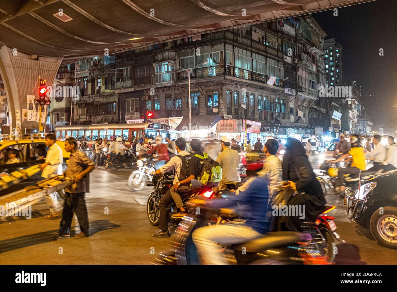 The Mohammed Ali Road neighbourhood thronging with pedestrians and ...