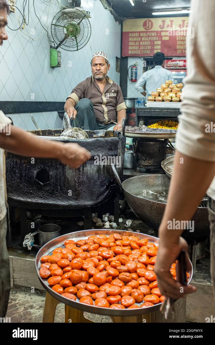 Making jalebi in a kadhai at the famous JJ Jalebi in the Mohammed Ali ...