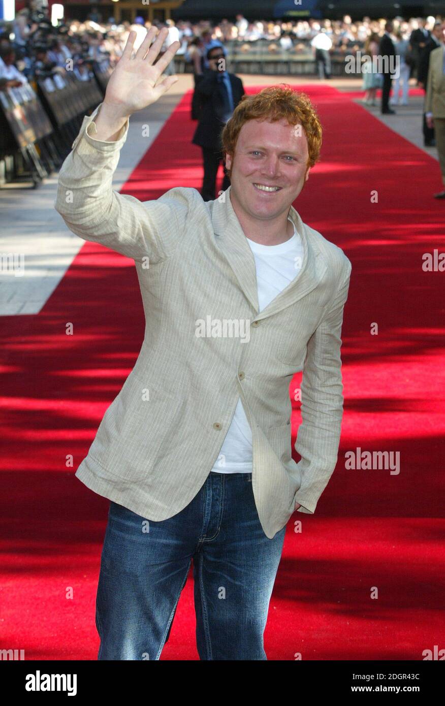 Avid Merrion arriving at the UK Premiere of War of the Worlds ...