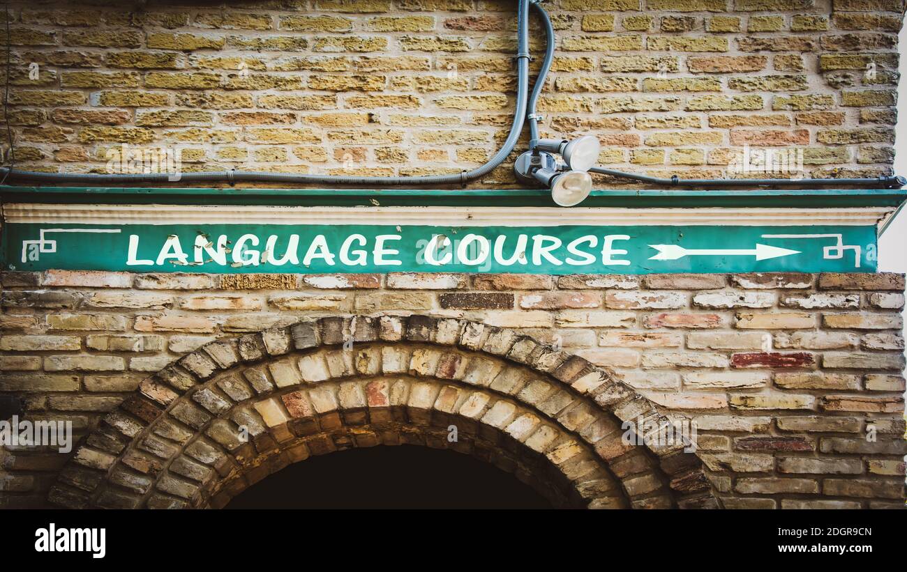 Sign language interpreting hi-res stock photography and images - Alamy