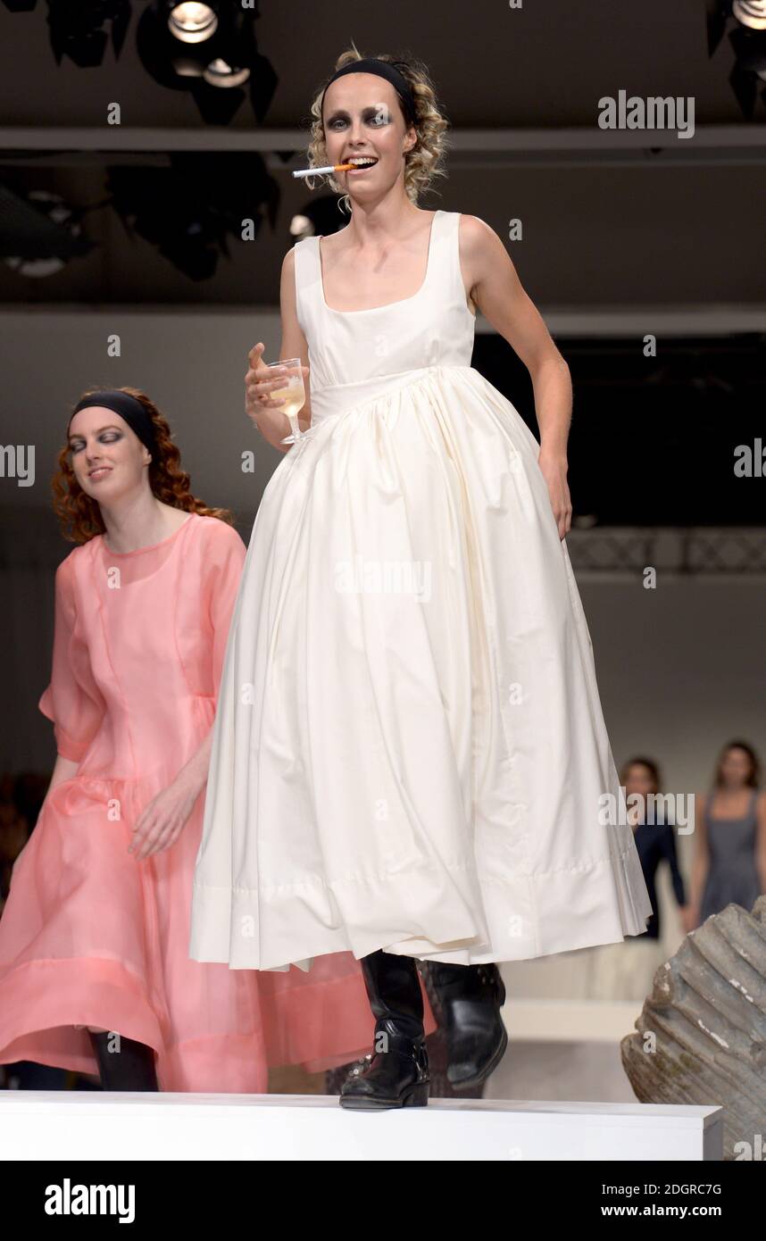 Edie campbell model hi-res stock photography and images - Alamy