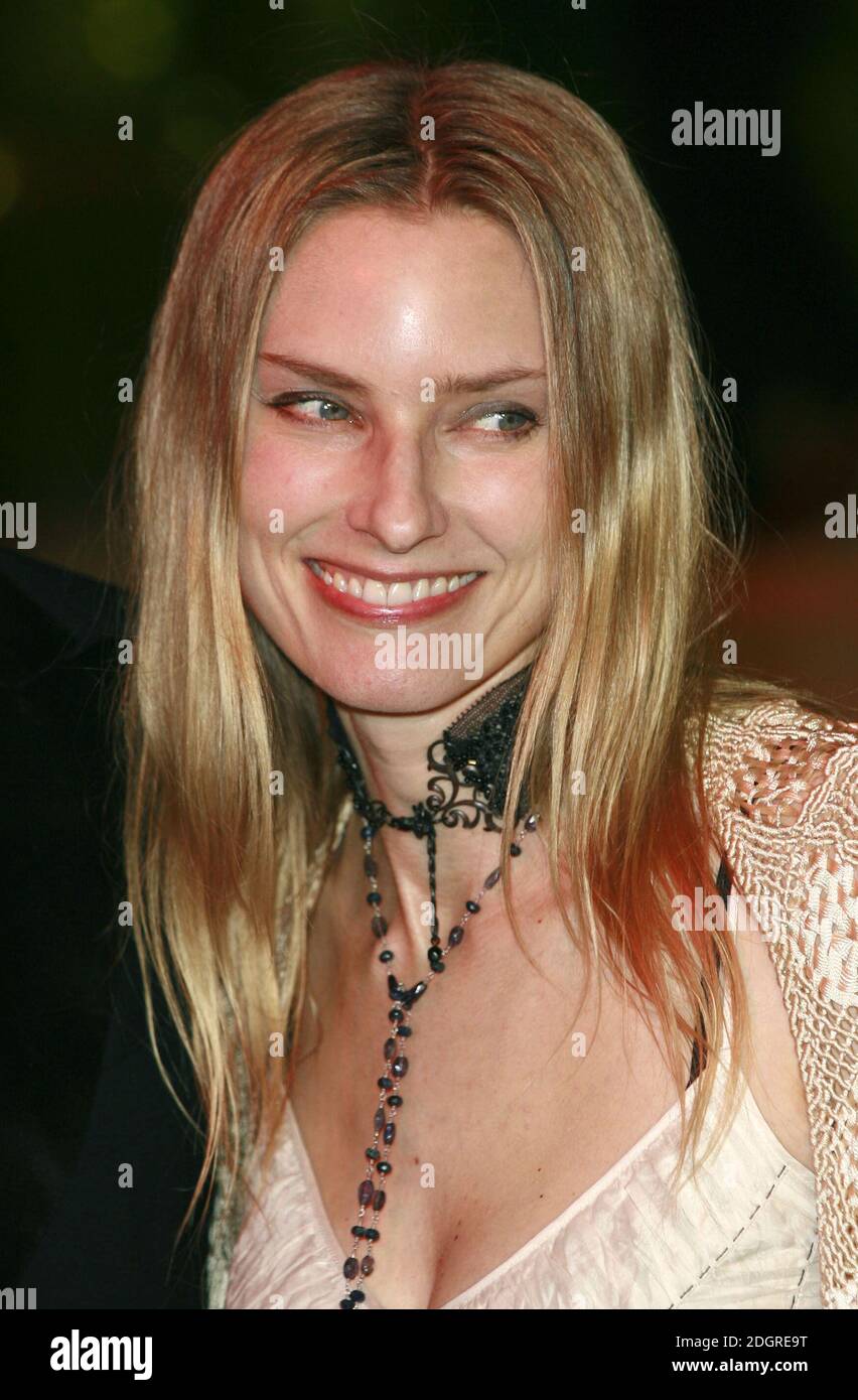 Amy Mann arriving at the Vanity Fair Oscars Party 2006, Morton's ...