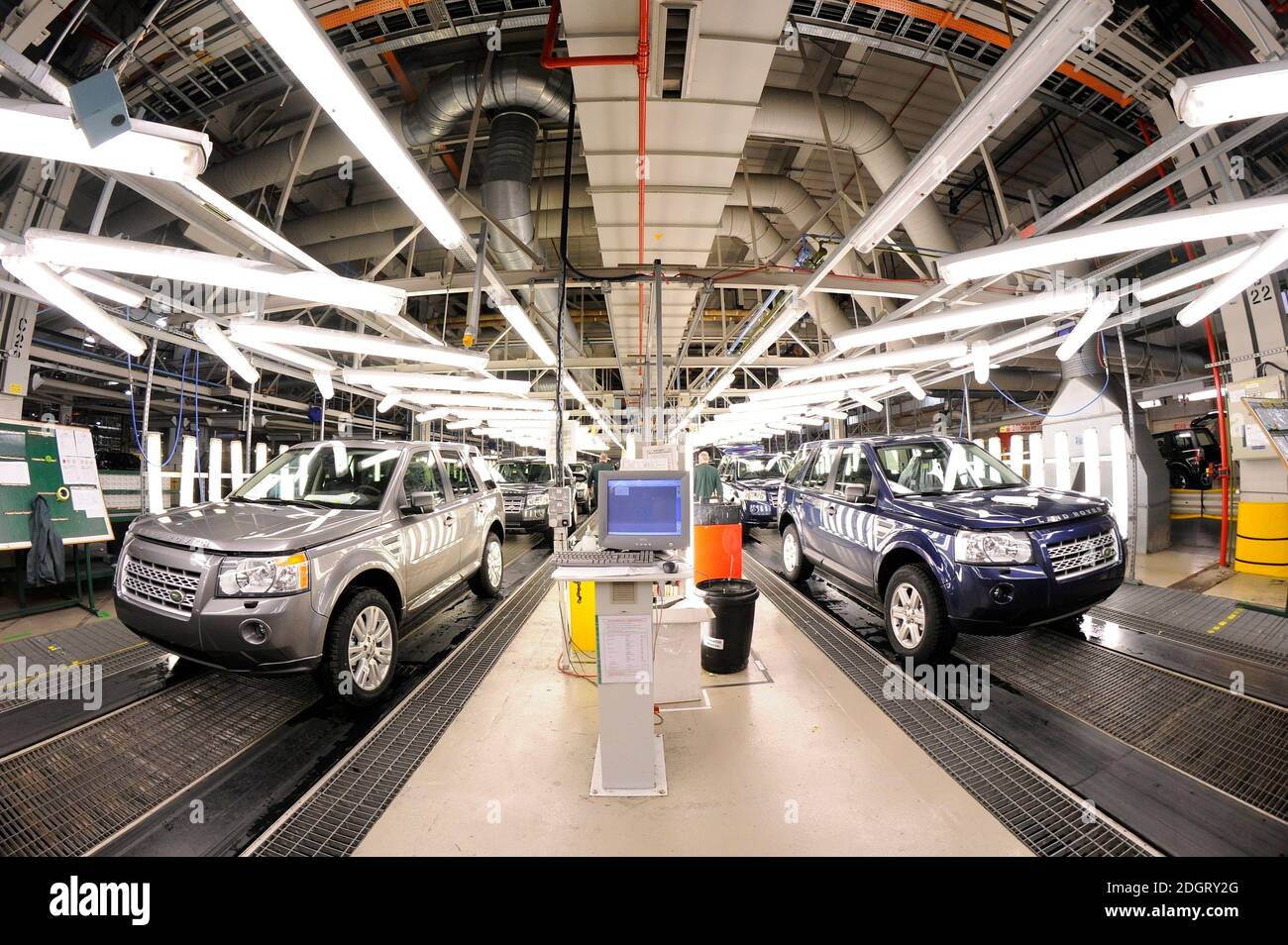 Jaguar Land Rover Halewood Body & Assembly, Merseyside Stock Photo - Alamy