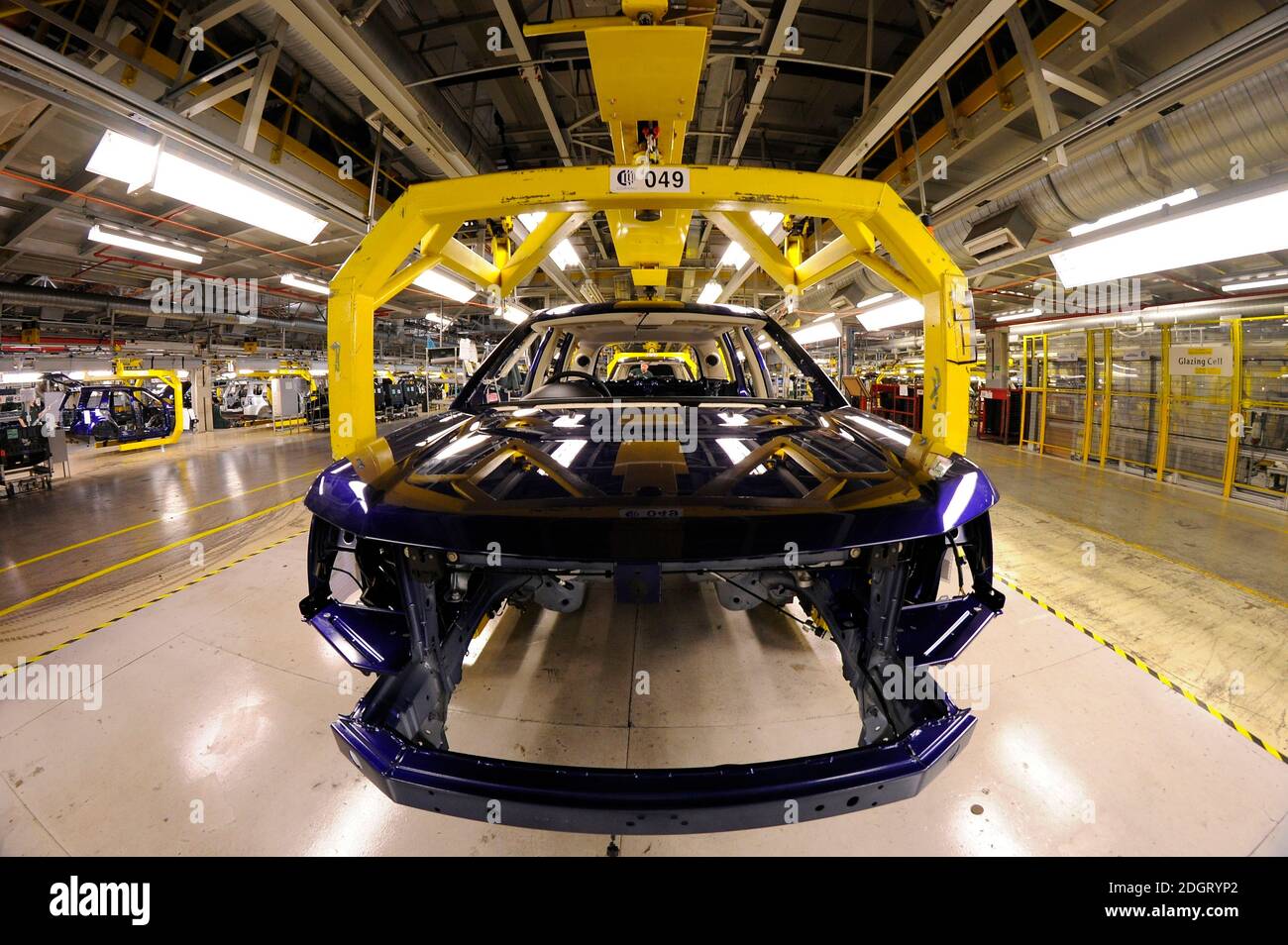 Jaguar land rover halewood hi-res stock photography and images - Alamy