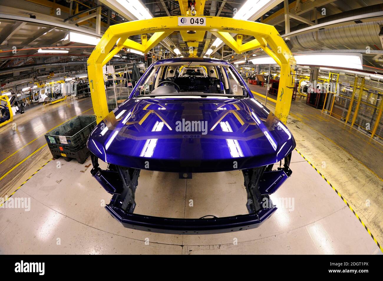 Jaguar land rover factory hi-res stock photography and images - Alamy