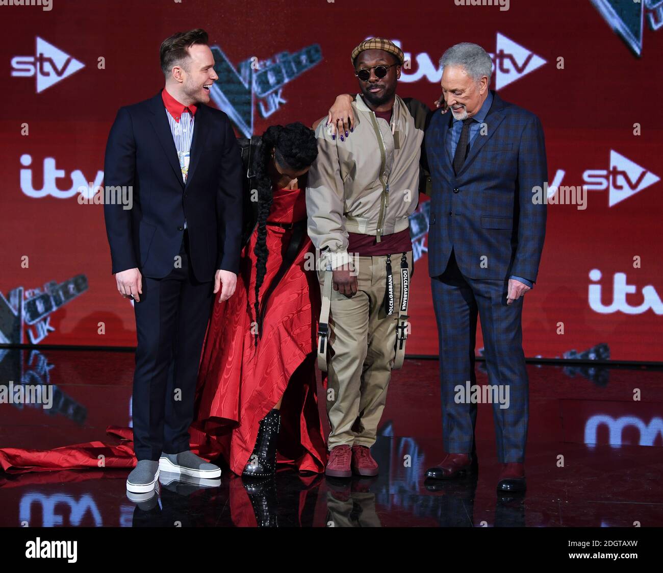 Tom jones will i am hi-res stock photography and images - Alamy