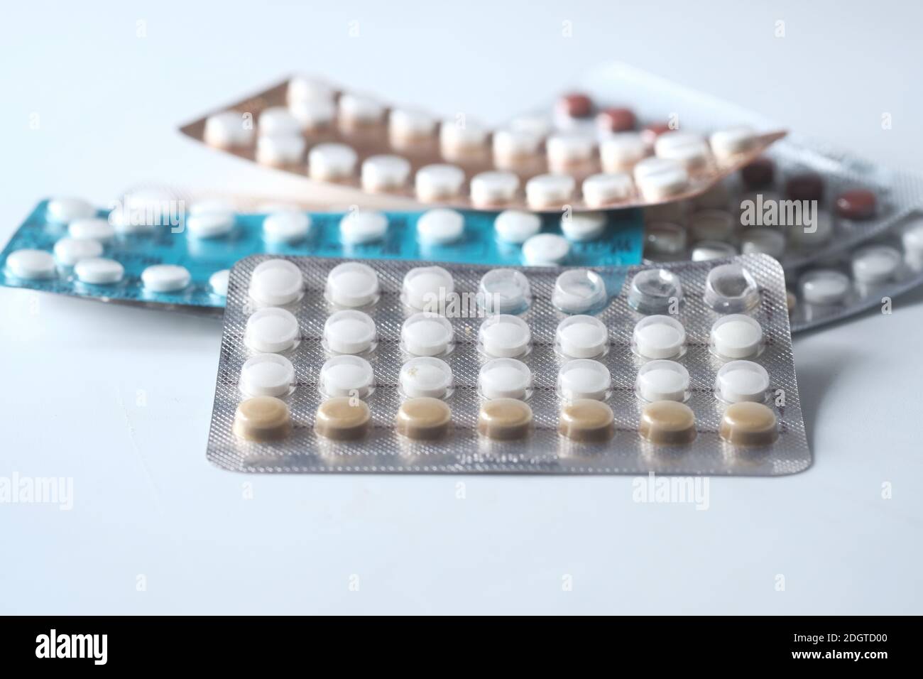 Birth control packet hi-res stock photography and images - Alamy
