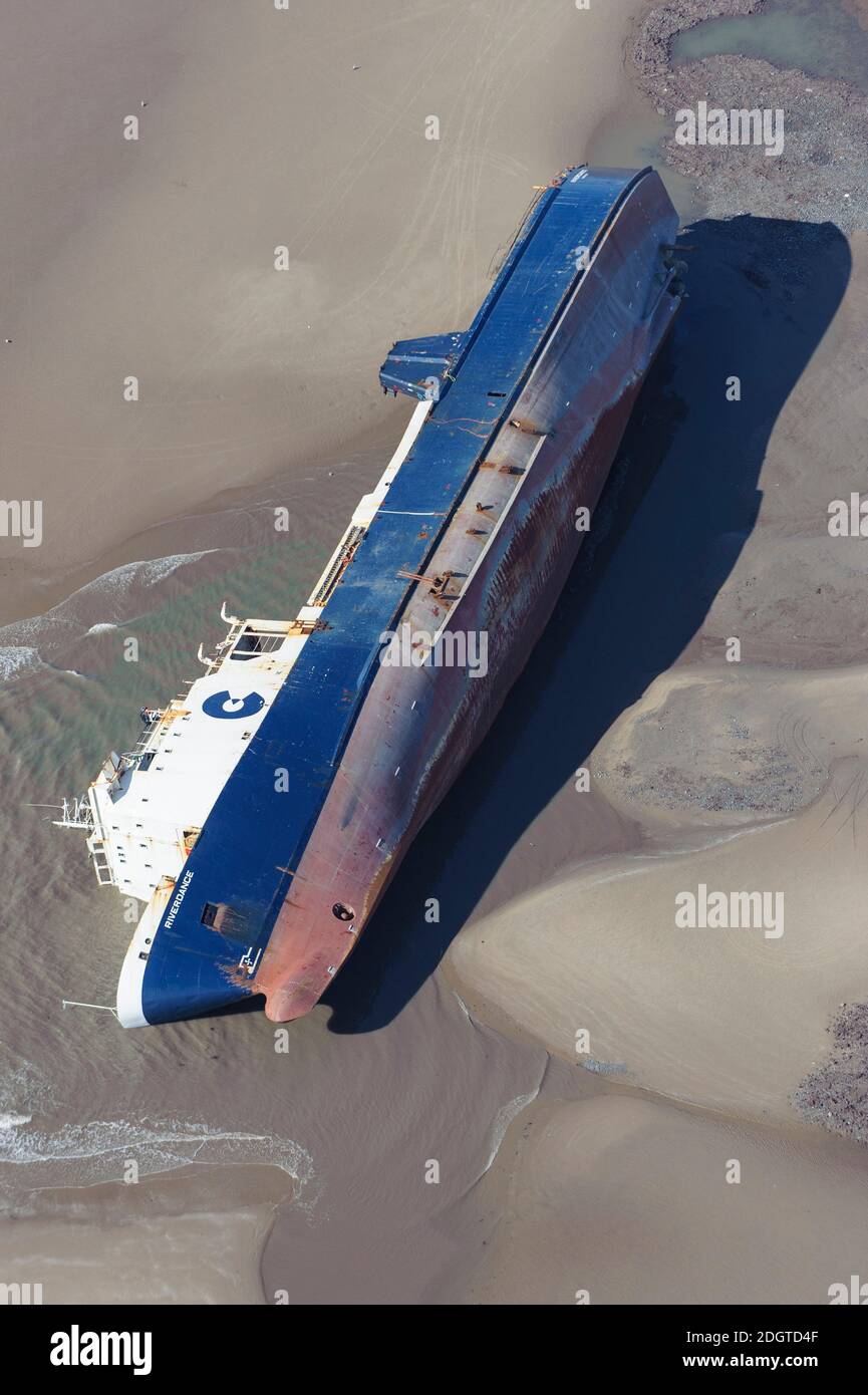 MS Riverdance Aground at Cleveleys Beach Stock Photo - Alamy