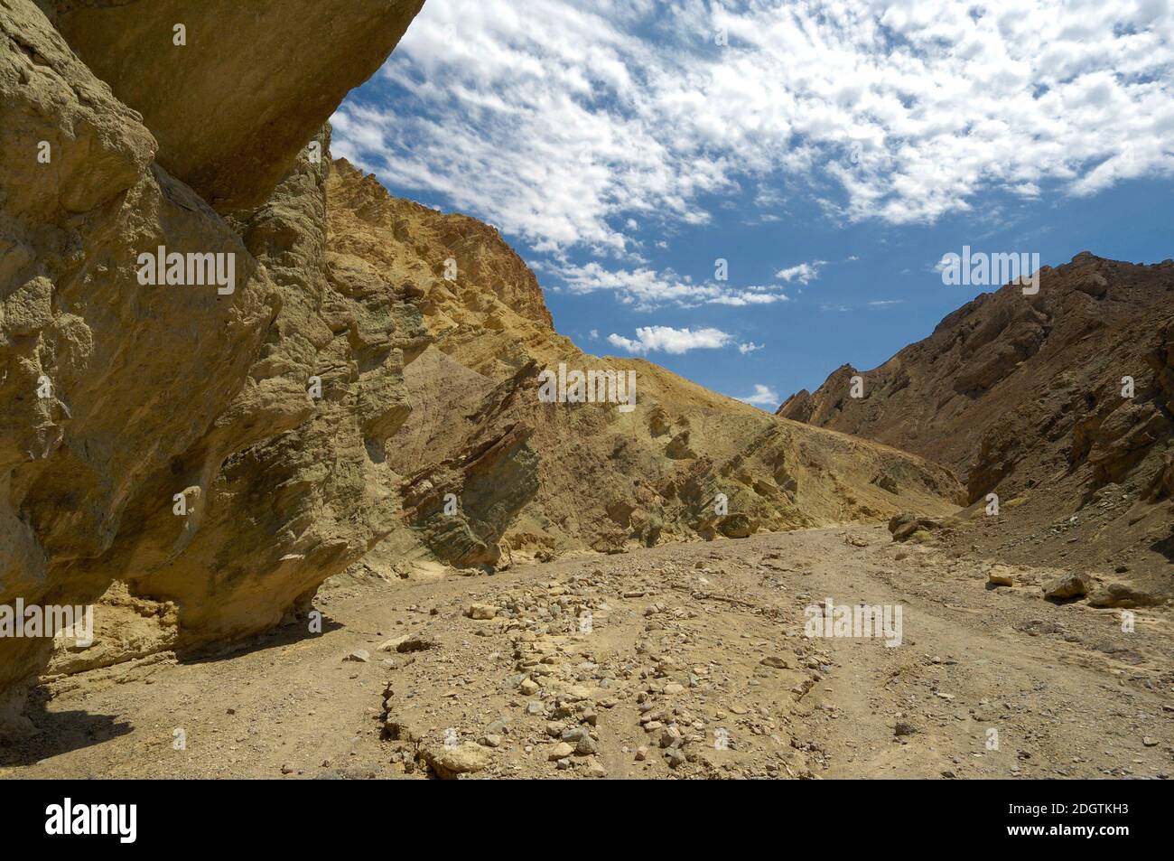 Strike slip fault hi-res stock photography and images - Alamy