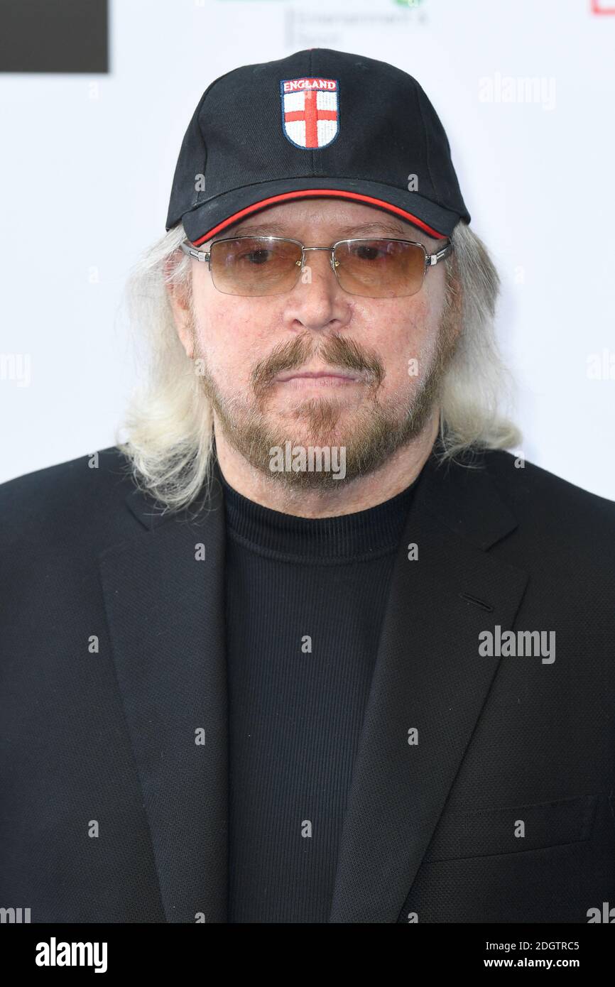 Barry gibb arriving nordoff hi-res stock photography and images - Alamy