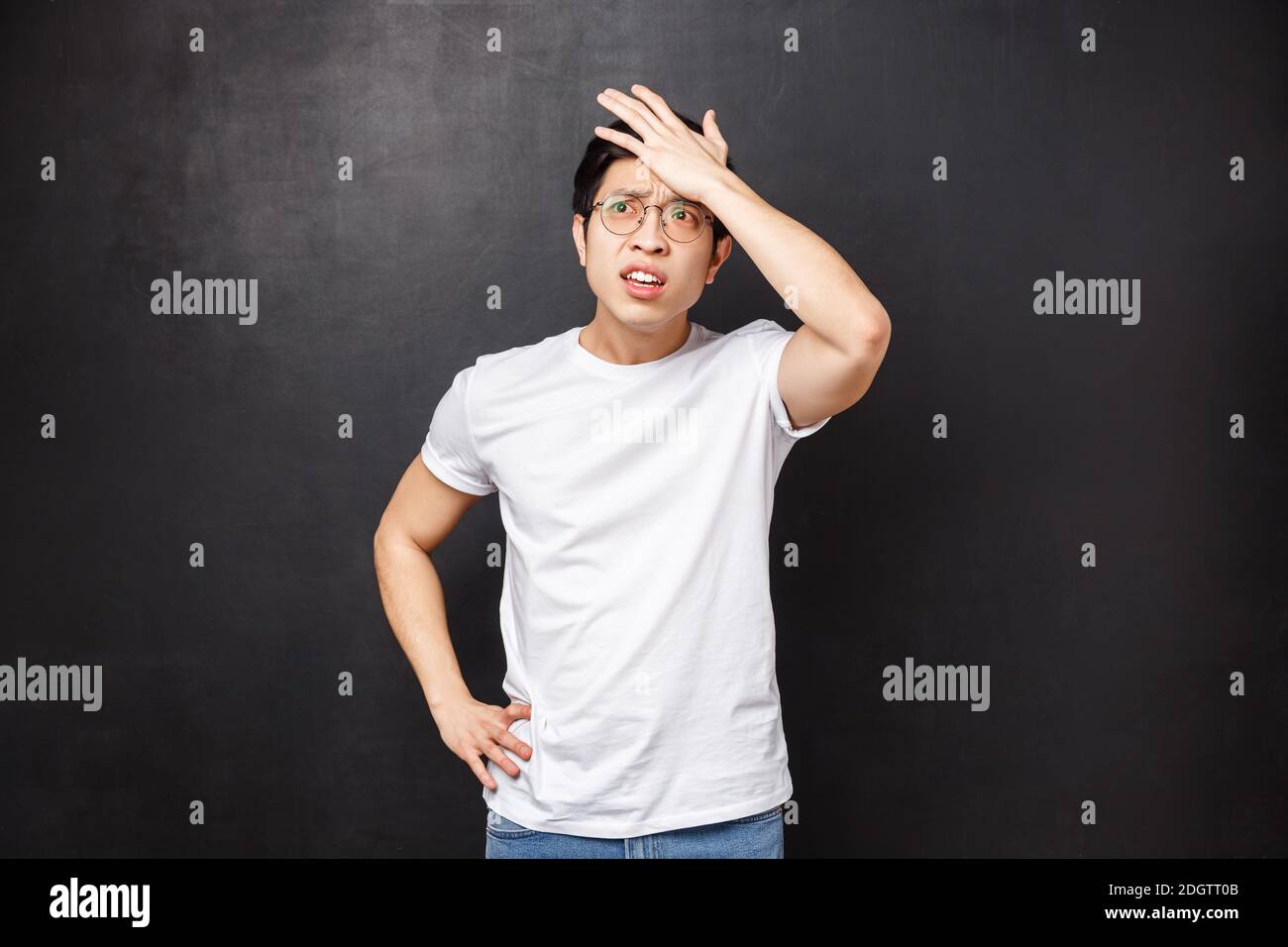 Chinese male embarrassed hi-res stock photography and images - Alamy