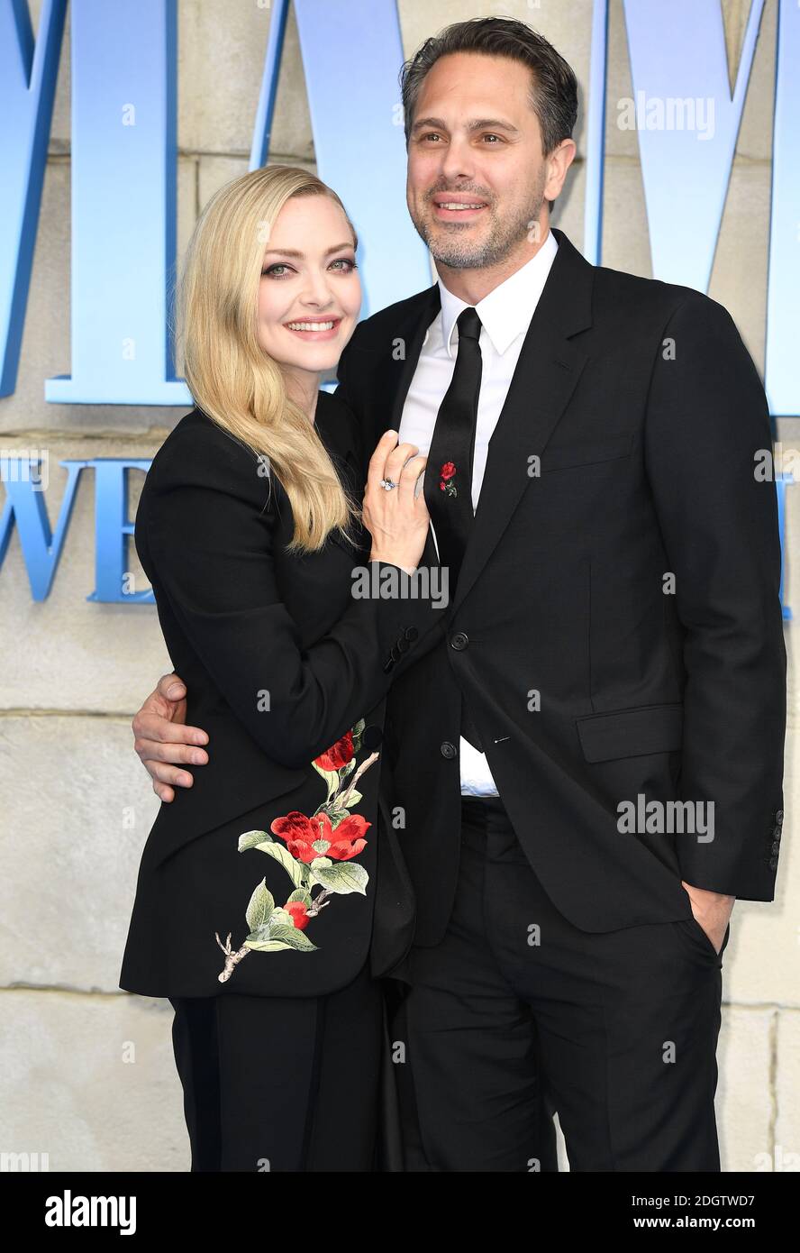 Amanda Seyfried (left) and Thomas Sadoski attending the premiere of ...