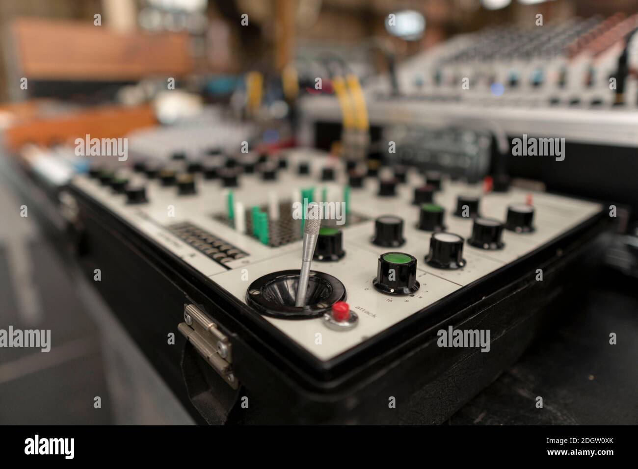 Vintage dj hi-res stock photography and images - Alamy