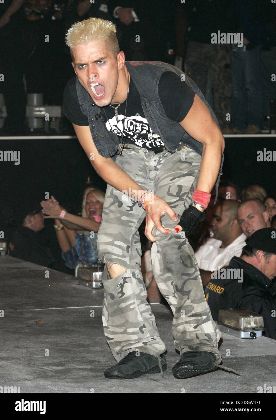 Pete Bennett wins at the Big Brother 7 Final, Elstree studios ...