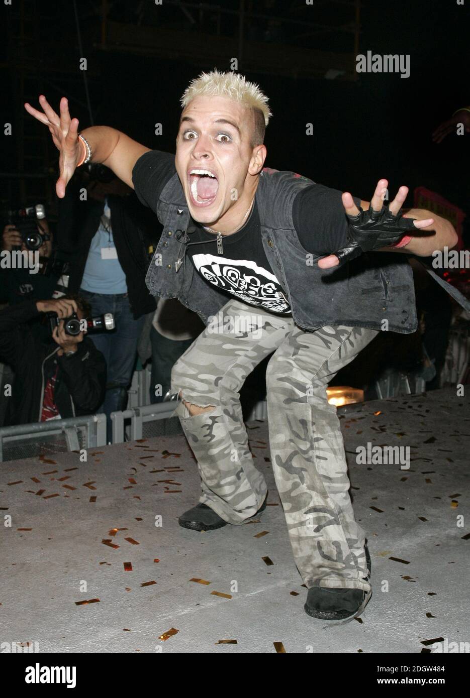 Pete Bennett wins at the Big Brother 7 Final, Elstree studios ...