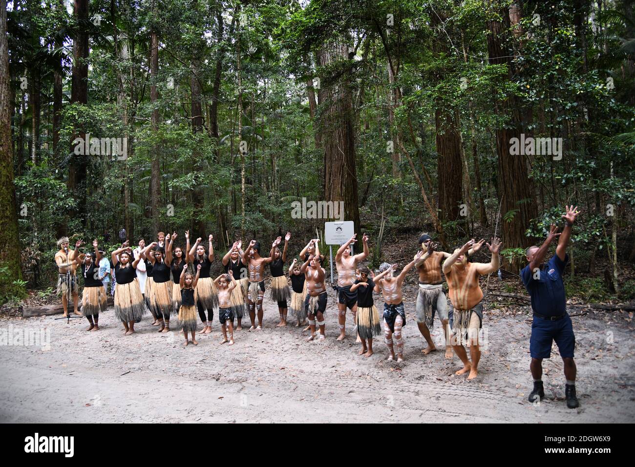 Prince Harry Duke of Sussex meets the Butchulla people and the Premiere ...