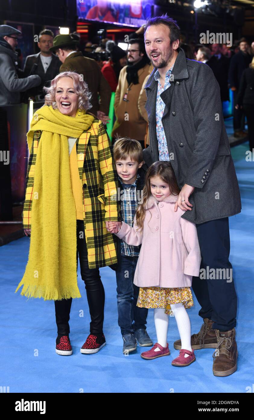 Curzon family hi-res stock photography and images - Alamy