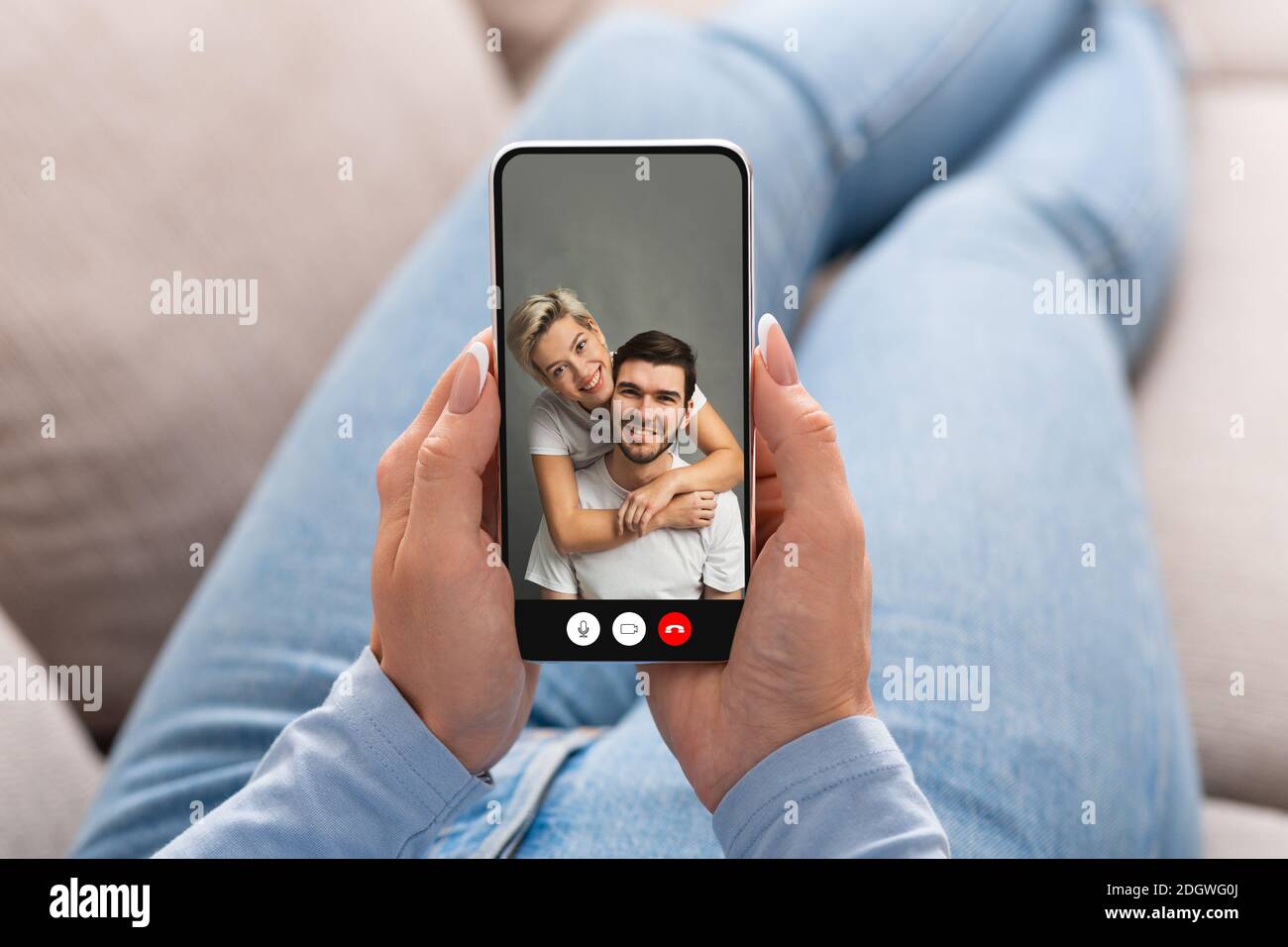 Skype video call family friends hi-res stock photography and images - Alamy