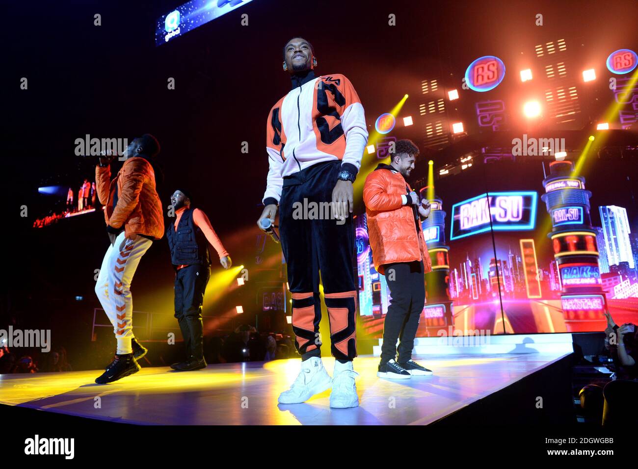 Rak su perform hi-res stock photography and images - Alamy