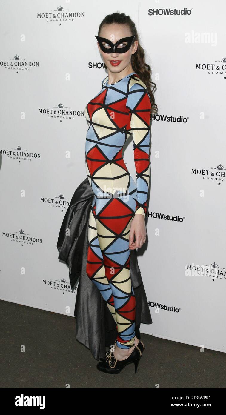 Liz jagger hi-res stock photography and images - Alamy