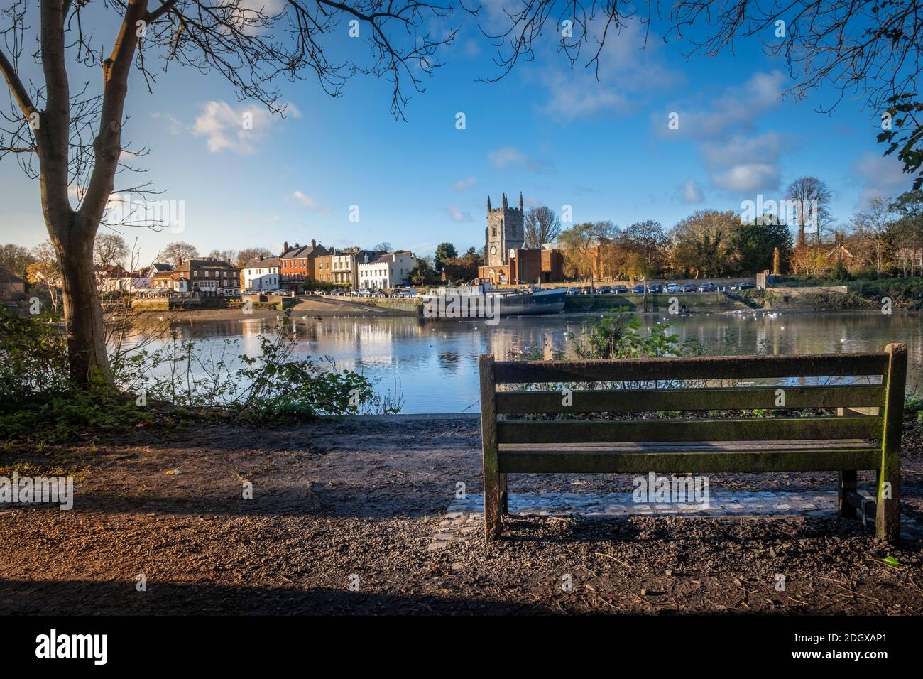 UK, London, Hounslow, View of Isleworth town centre across the Thames ...