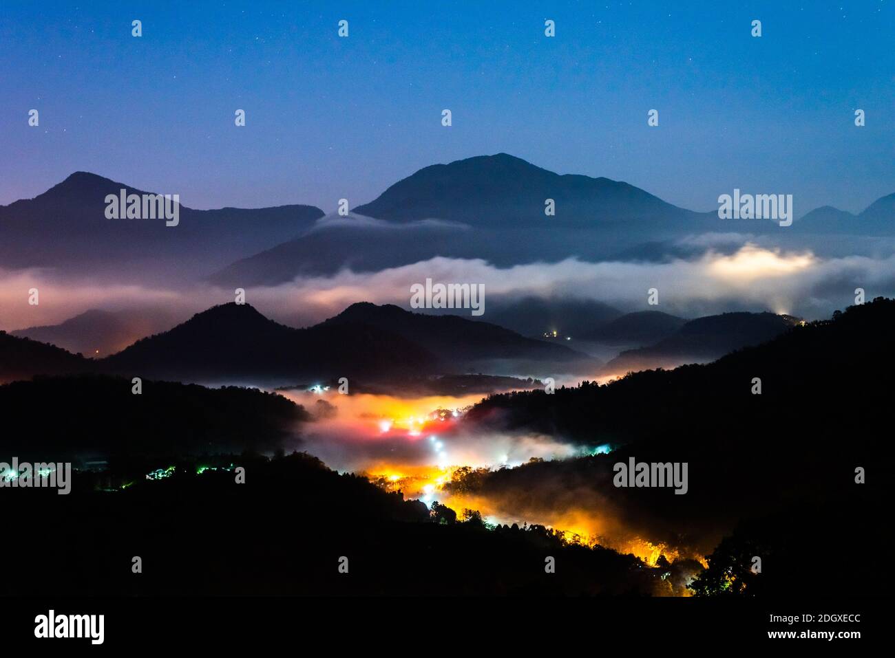 Splendid scenery hi-res stock photography and images - Alamy