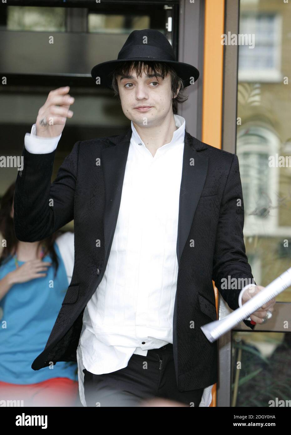 Pete Doherty attending a drugs possession review hearing at Thames ...