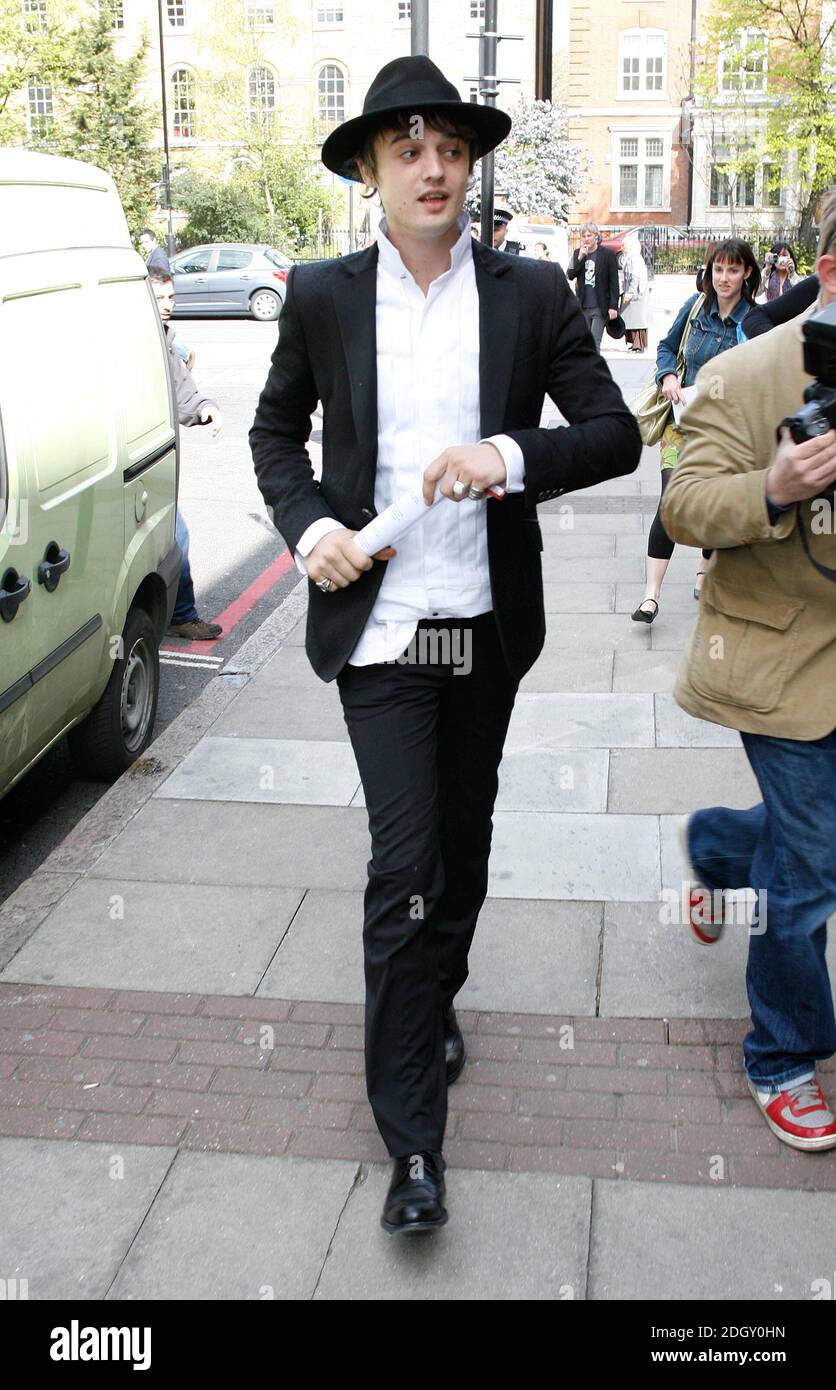 Pete Doherty attending a drugs possession review hearing at Thames ...