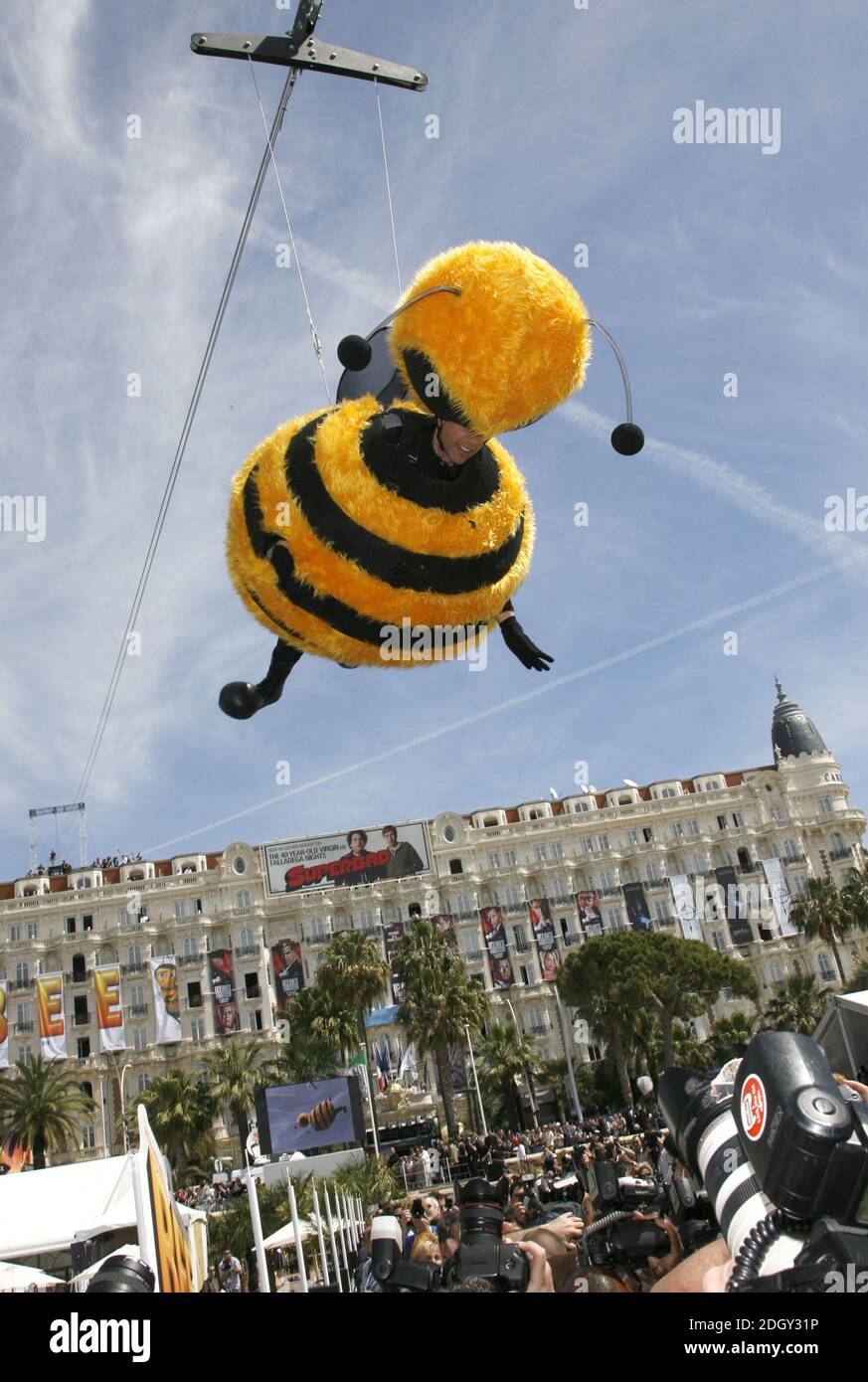 Jerry Seinfeld is launched off the top of the Carlton Hotel dressed as ...