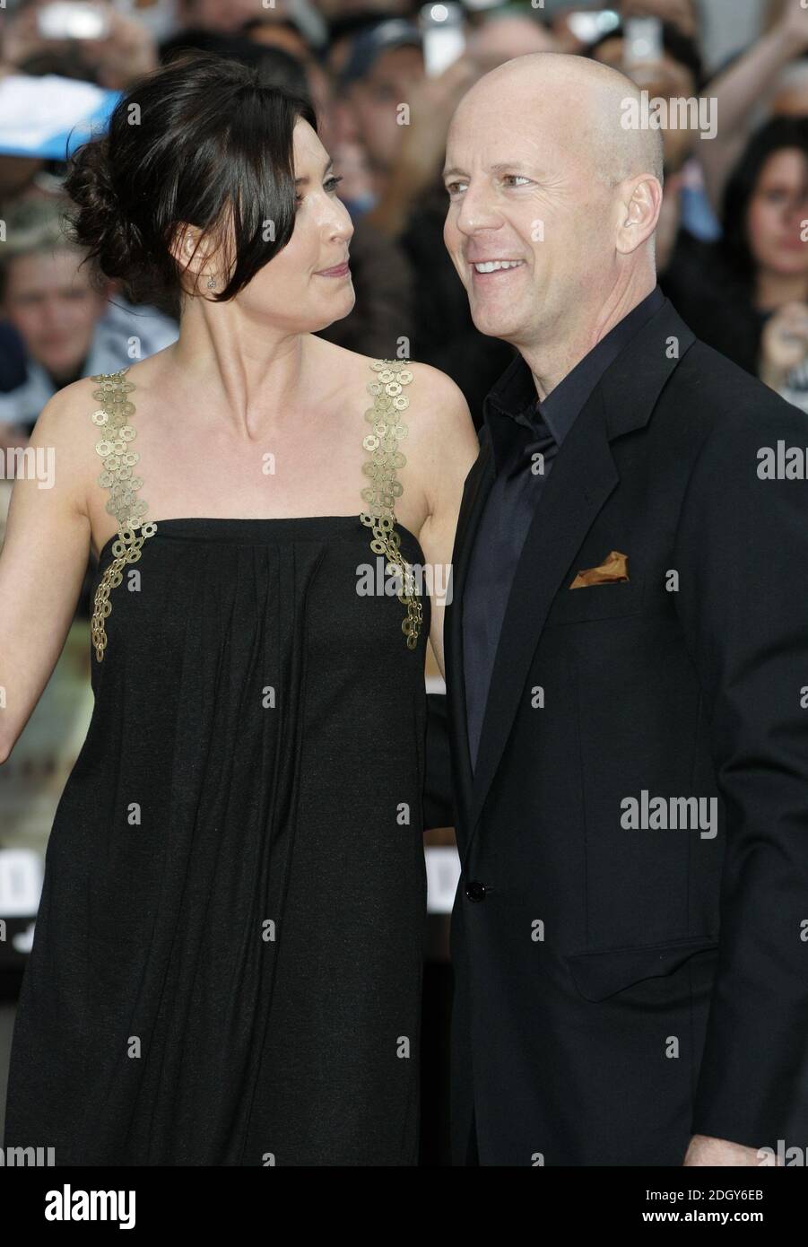 Lisa Snowdon and Bruce Willis arriving at the UK Premiere of Die Hard 4 ...