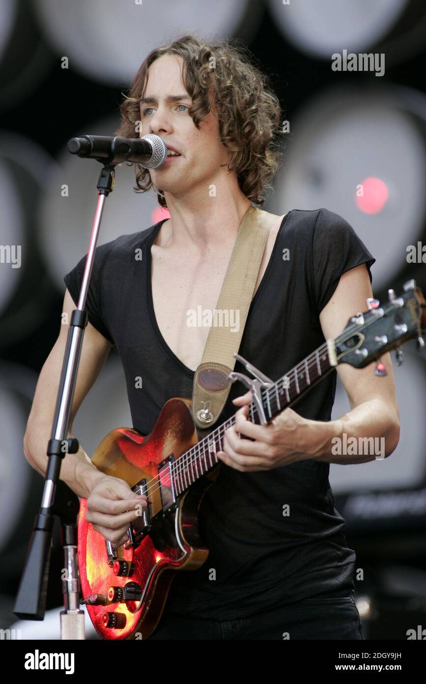 Razorlight live hi-res stock photography and images - Alamy