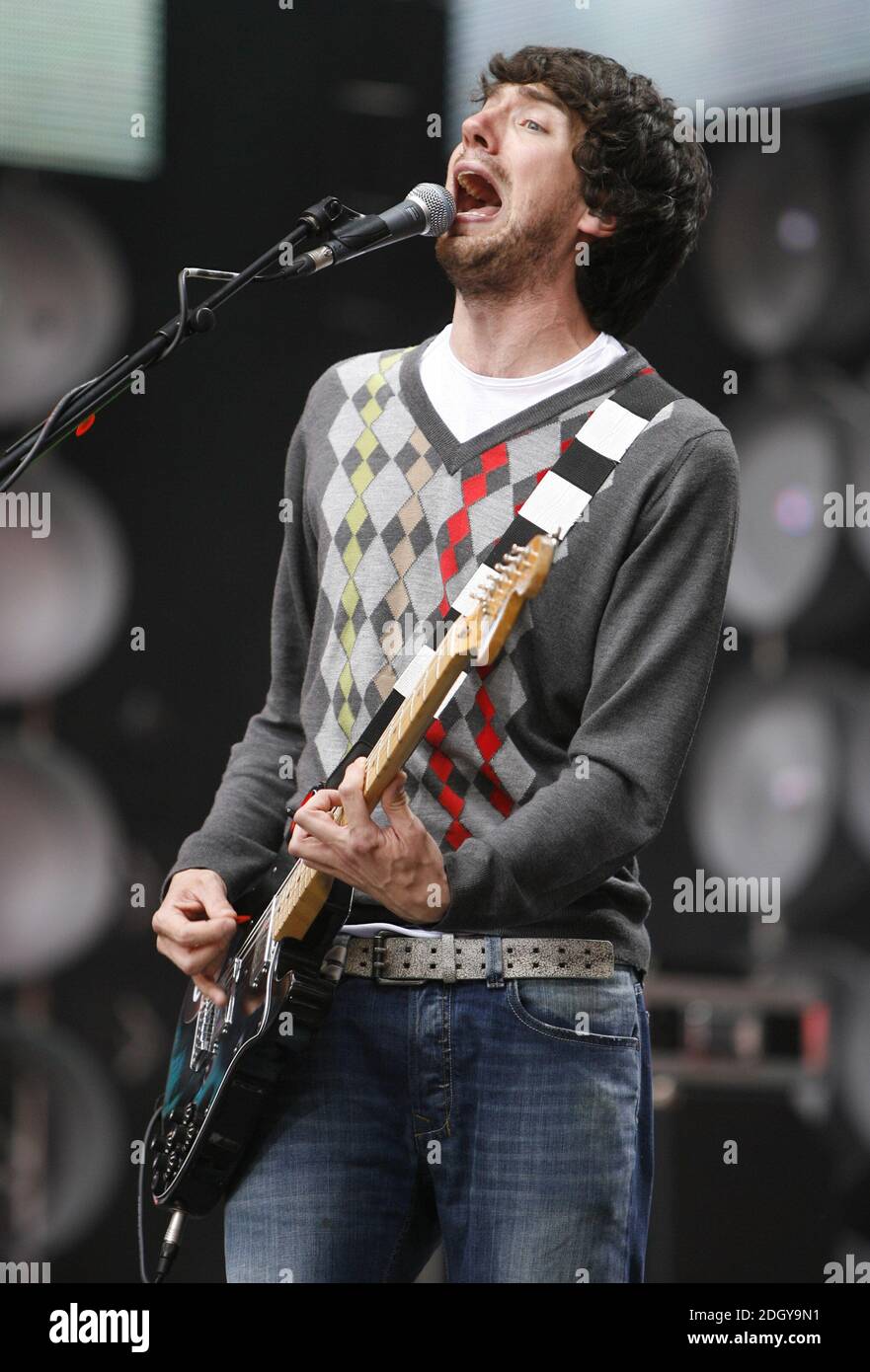 Snow Patrol live at the Live Earth London Concert, Wembley Stadium ...