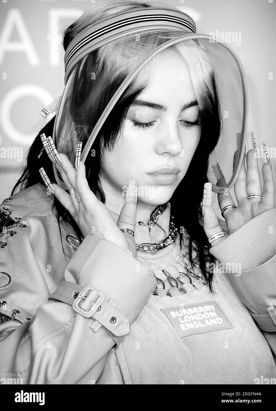Billie eilish portrait hi-res stock photography and images - Alamy