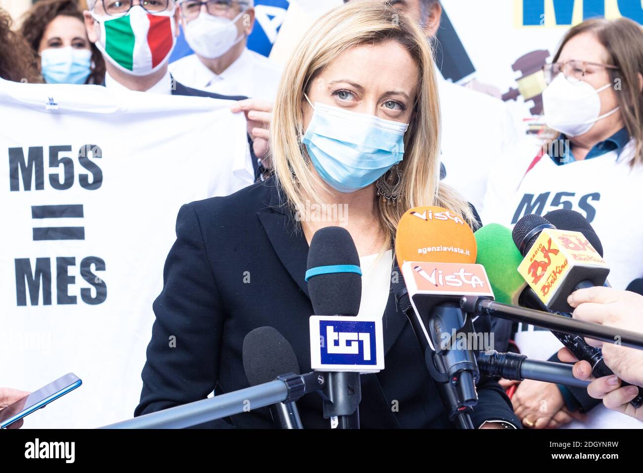 Giorgia meloni mask hi-res stock photography and images - Alamy