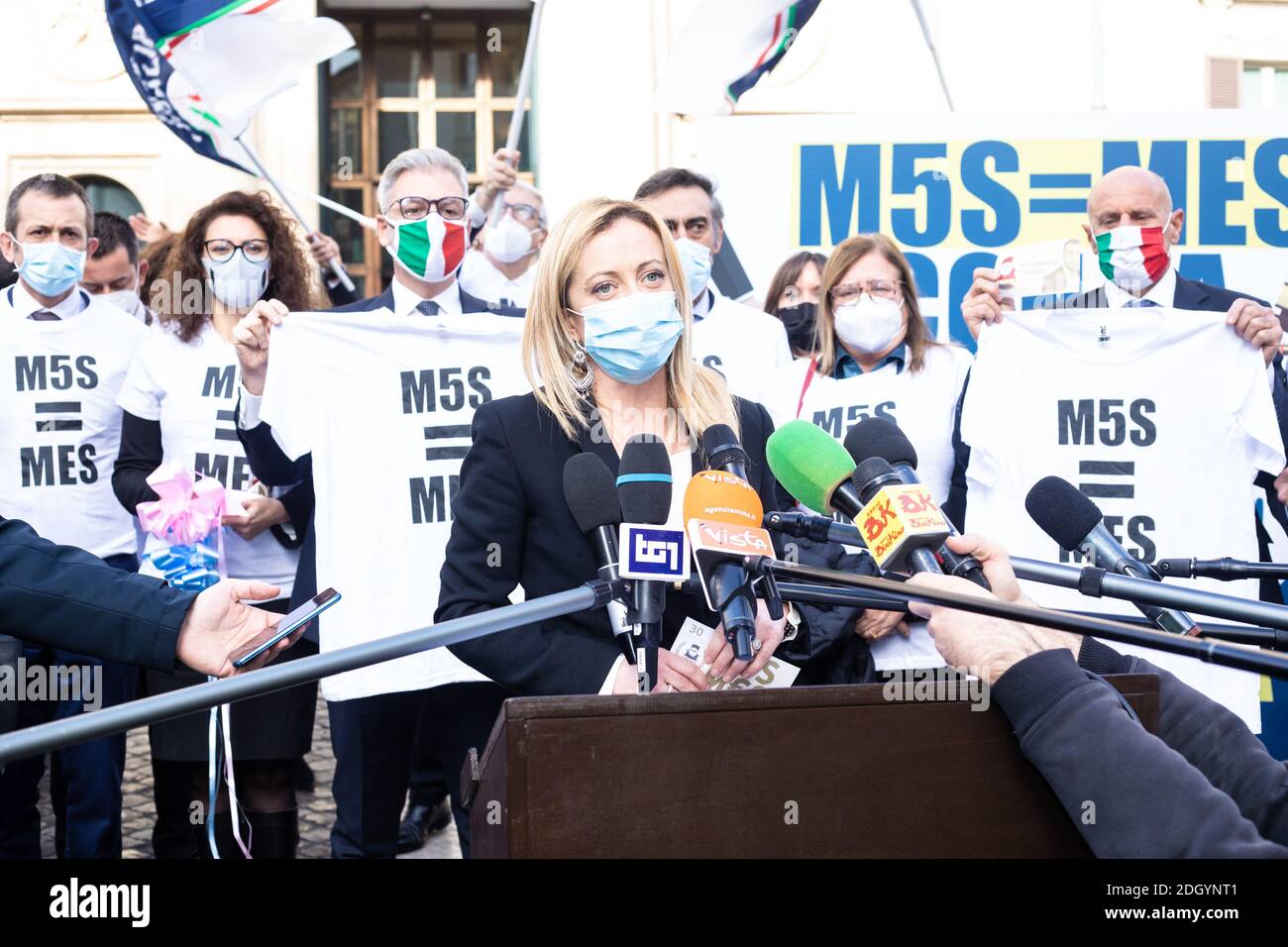 Giorgia meloni mask hi-res stock photography and images - Alamy