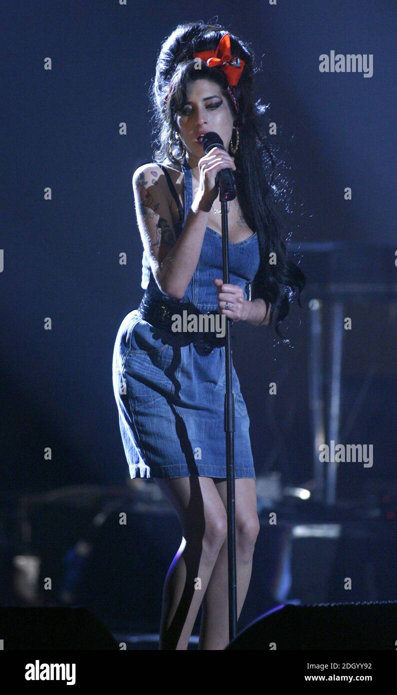 Amy Winehouse performs live onstage during the MTV European Music ...