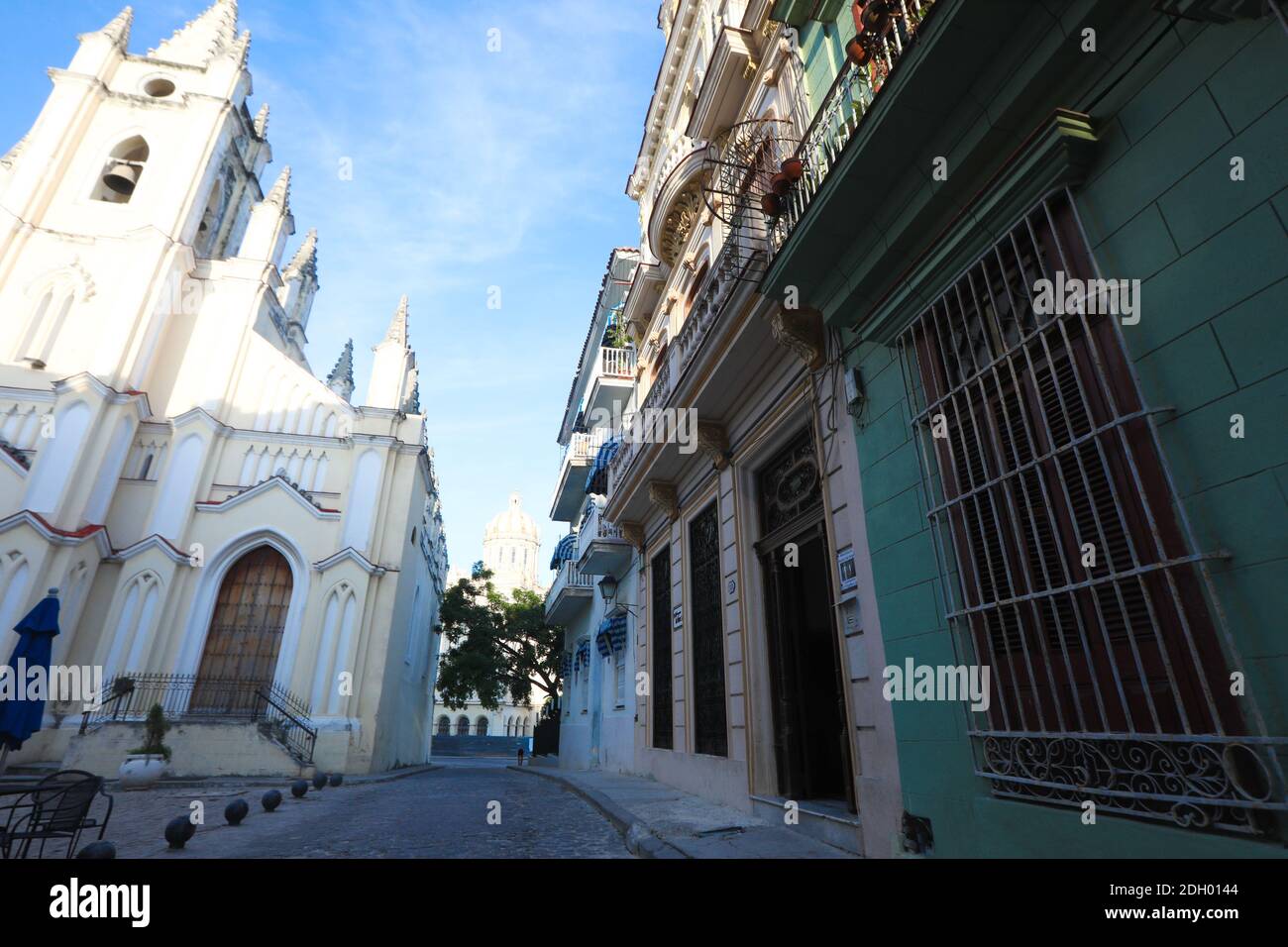 Colorful architecture of the Atlantic coast of Havana, the capital of ...