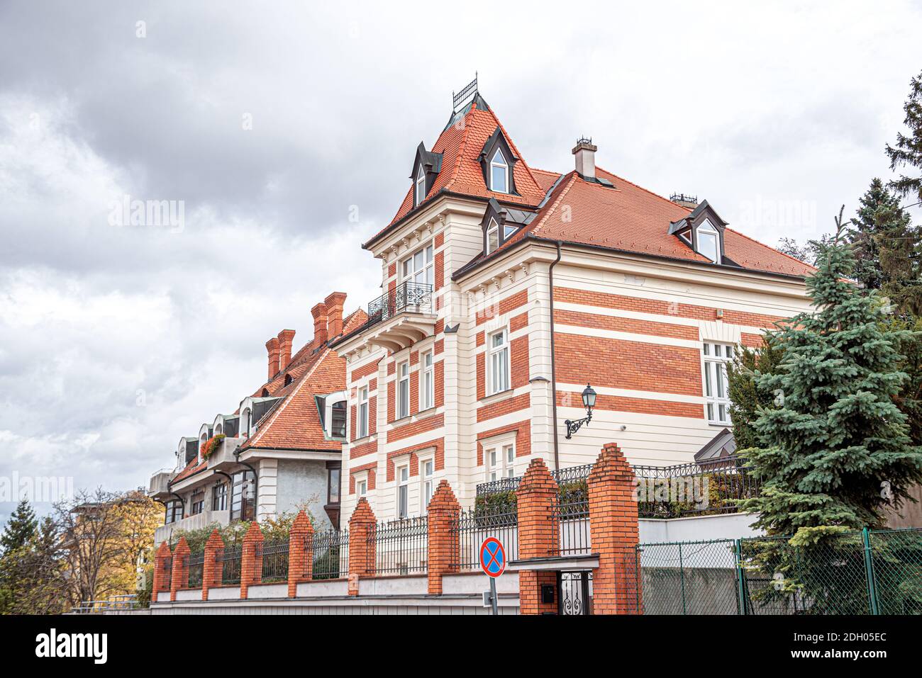 Red brick house on a street in Budapest, Hungary Stock Photo - Alamy