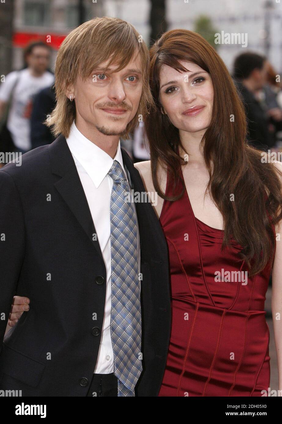 Mackenzie crook gemma arterton charity hi-res stock photography and ...