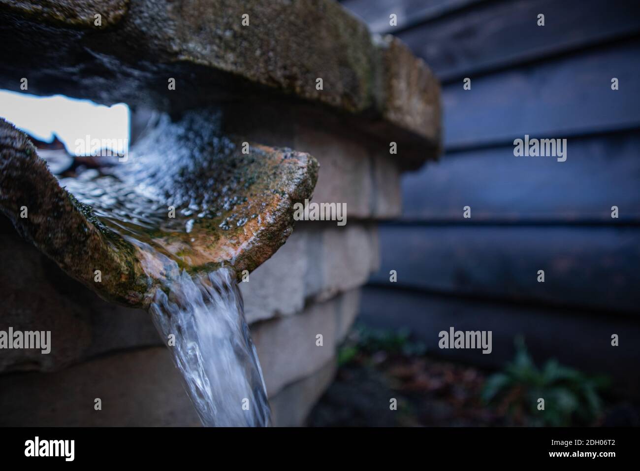 Líquido puro hi-res stock photography and images - Alamy