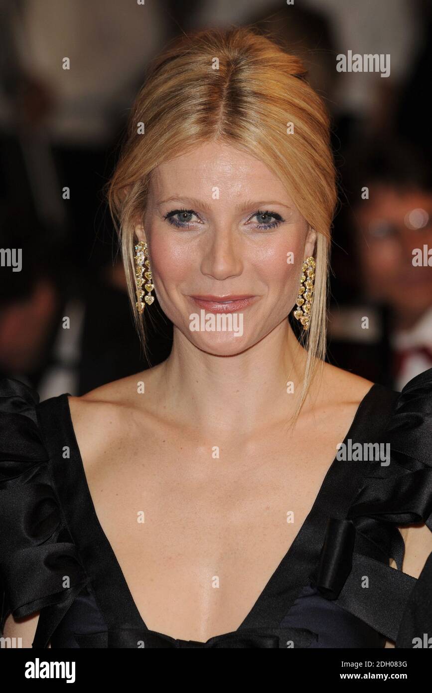 Gwyneth Paltrow arriving at the premiere of Two Lovers, the Palais De ...