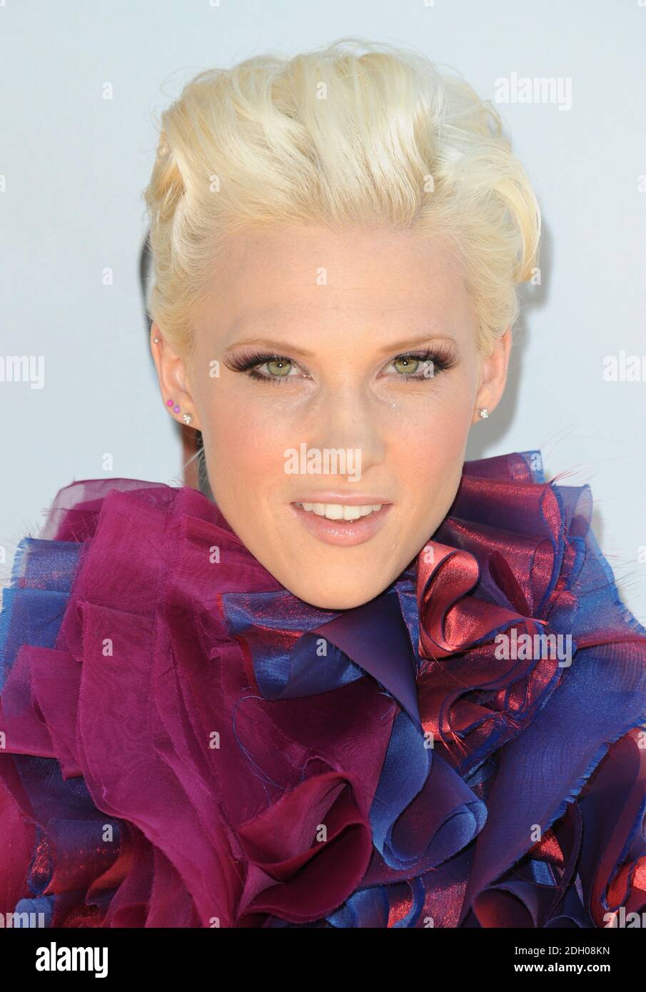 Lucy Walsh arriving at the 2008 MTV Movie Awards, Universal Studios ...