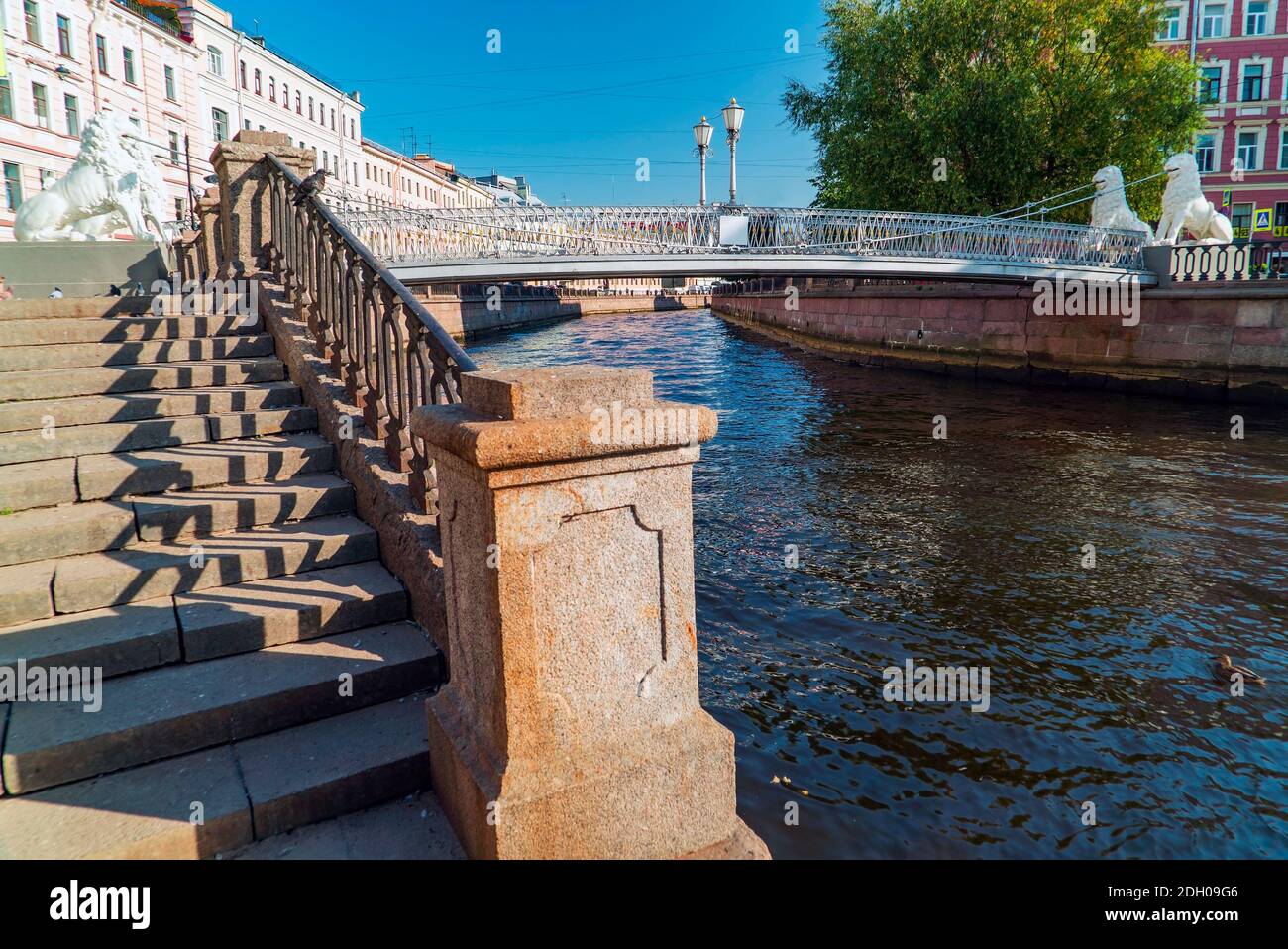 Griboyedov Canal . Lion bridge. Saint-Petersburg Russia Stock Photo - Alamy